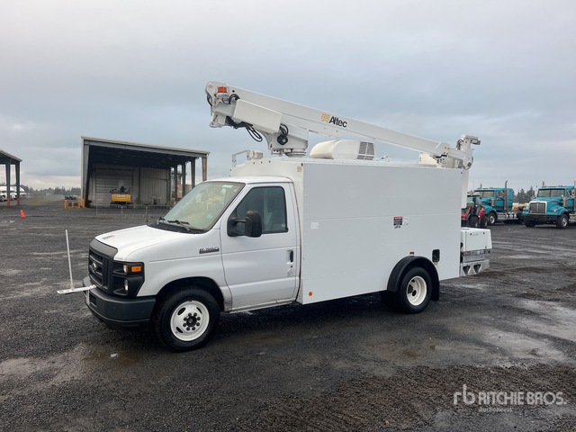 Altec AT200A 57 ft on 2016 Ford E350 4x2 Van Mounted Aerial Lift ...