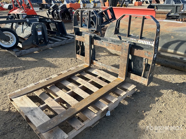 Bobcat PALLET FORK SD 47 in Skid Steer Forks | Ritchie Bros. Auctioneers
