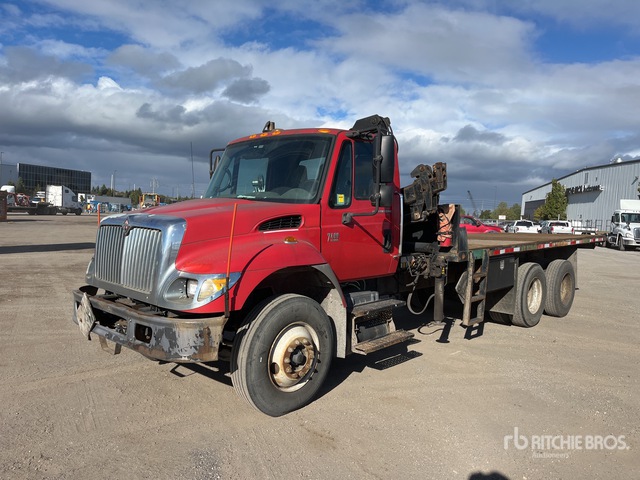1993 Hiab 071 3870 kg Knuckle Boom on 2006 International 7400 6x4 Boom ...