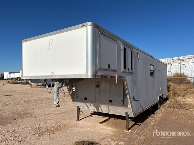 2015 Intech 32 ft x 8 ft 6 in Portable T/A Lab Trailer | Ritchie Bros ...