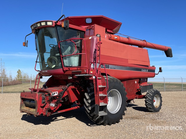 2002 Case IH 2388 Combine Harvester | Ritchie Bros. Auctioneers
