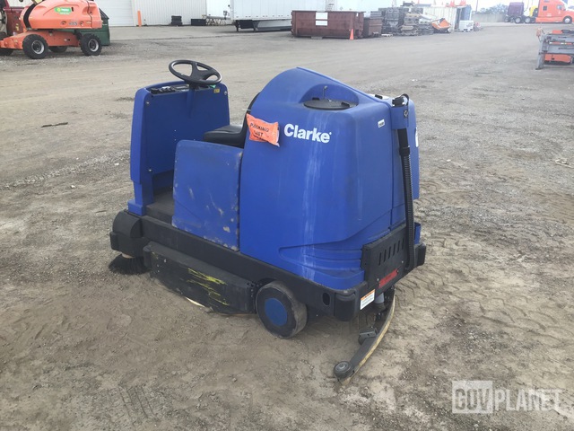 Surplus Clark 505-959 Floor Scrubber in South Vienna, Ohio, United ...