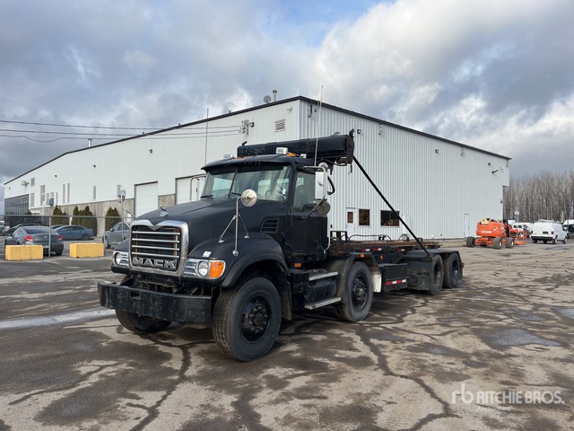 2004 Mack CV713 8x4 Twin-Steer Roll-Off Truck | Ritchie Bros. Auctioneers
