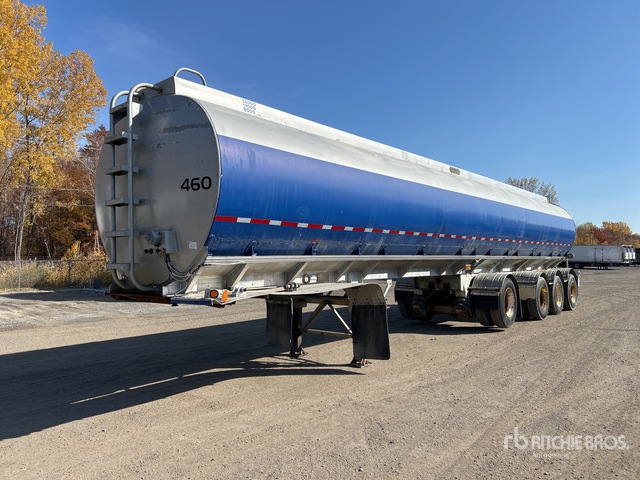 1993 Advance 52500 L Quad/A Tanker Trailer | Ritchie Bros. Auctioneers