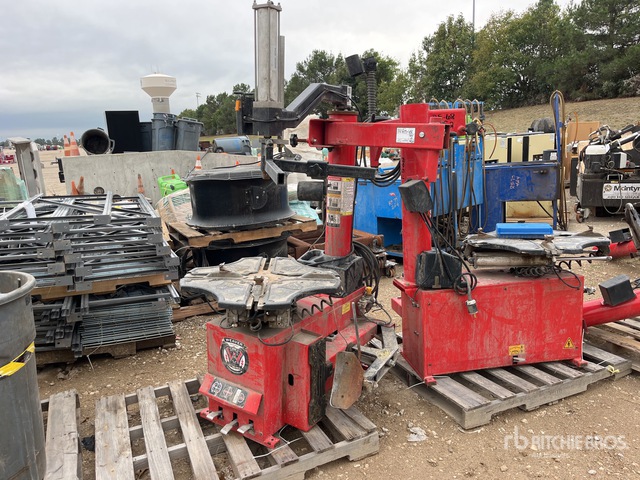 Quantity of (2) 2020 Weaver W-898XS Semi-Automatic Tire Changer ...