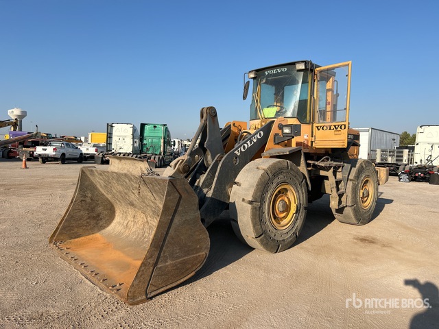 1997 Volvo L90C Wheel Loader (Inoperable) | Ritchie Bros. Auctioneers