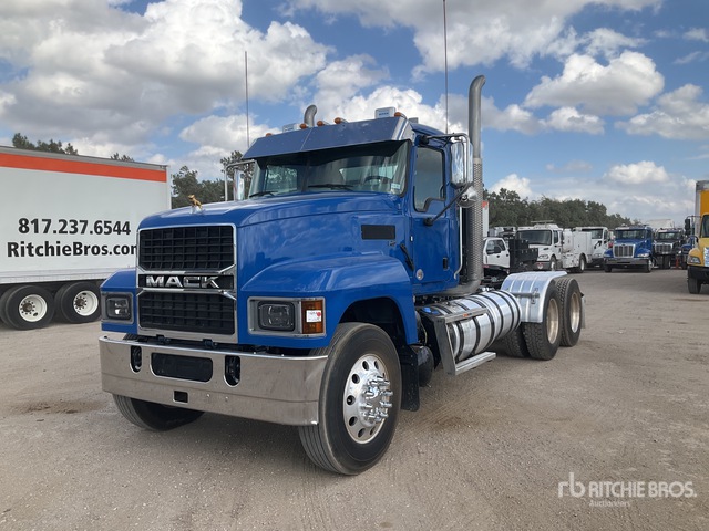 2022 Mack Pinnacle 6x4 T/A Day Cab Truck Tractor | Ritchie Bros. Auctioneers