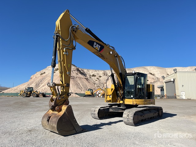 2013 Cat 321D LCR Tracked Excavator | Ritchie Bros. Auctioneers