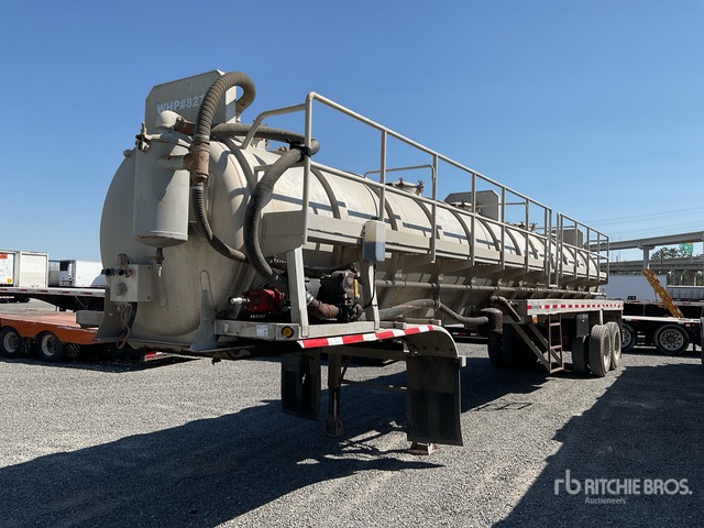 2014 Dragon 150 BBL 6300 gal T/A Vacuum Tanker Trailer | Ritchie Bros ...