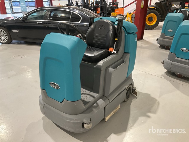 2019 Tennant T12 Ride-On Electric Floor Scrubber | Ritchie Bros ...