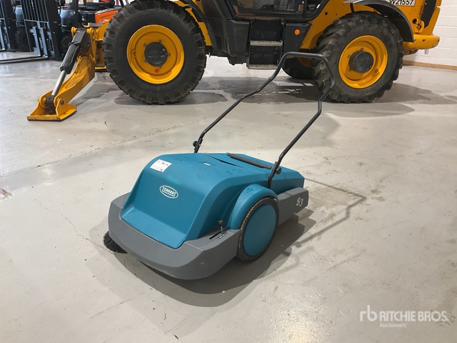 2019 Tennant S3 Walk-Behind Floor Sweeper | Ritchie Bros. Auctioneers
