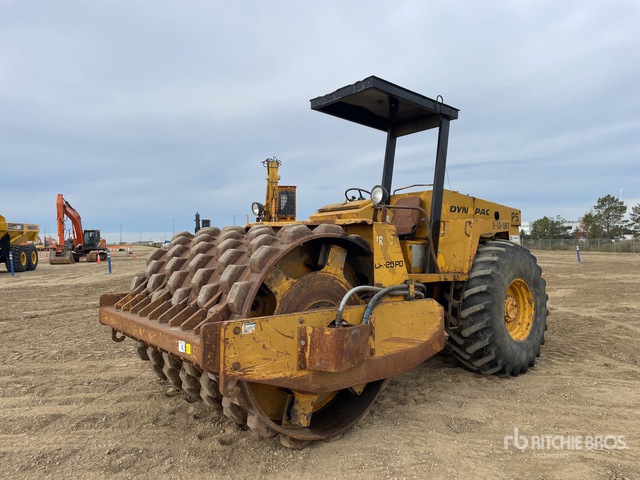 1980 Dynapac CA25PD Compactador Pata de Cabra | Ritchie Bros. Auctioneers