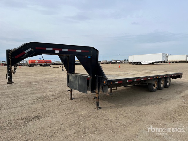 2007 PJ FS263 26 ft Tri/A Gooseneck Flatbed Trailer | Ritchie Bros ...