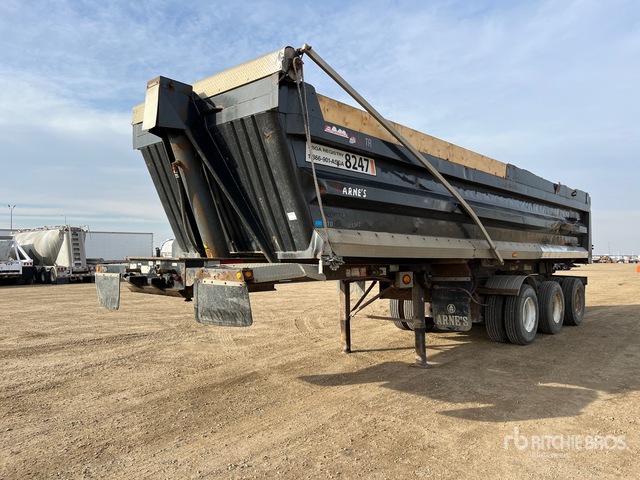 2008 Arnes 31 ft Tri/A End Dump Trailer | Ritchie Bros. Auctioneers