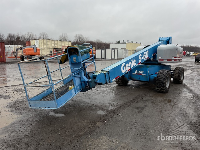 2001 Genie S60 4WD Dual Fuel Plataforma Elevadora Telescópica ...