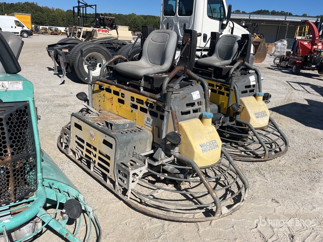 2015 Wacker Ride-On Power Trowel | Ritchie Bros. Auctioneers