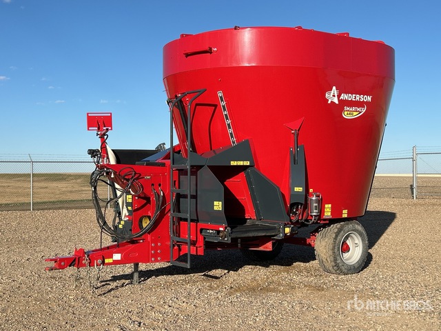 2020 Anderson Smartmix A450FD Feed Mixer | Ritchie Bros. Auctioneers