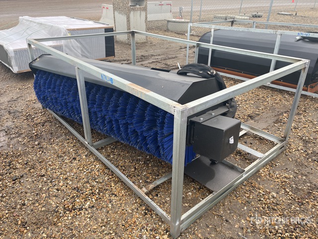 2024 Suihe SSBA 72 in Skid Steer Broom (Unused) | Ritchie Bros. Auctioneers