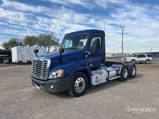 2015 Freightliner Cascadia 125 6x4 T/A Day Cab Truck Tractor | Ritchie ...