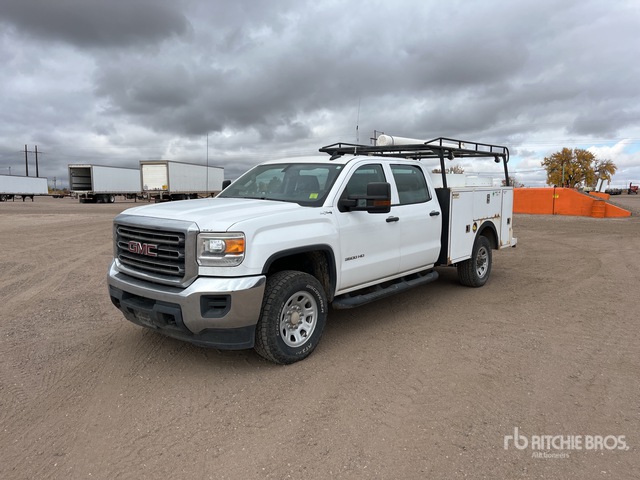 2016 GMC 3500 4x4 Crew Cab Camión Utilitario | Ritchie Bros. Auctioneers