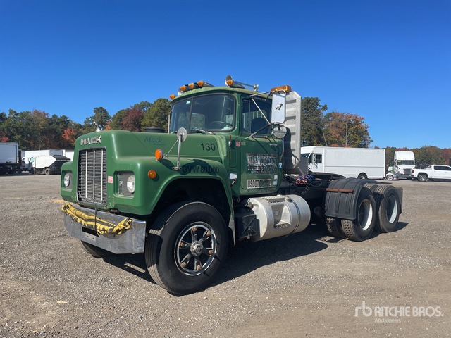 1987 Mack R688ST 6x4 T/A Day Cab Truck Tractor | Ritchie Bros. Auctioneers