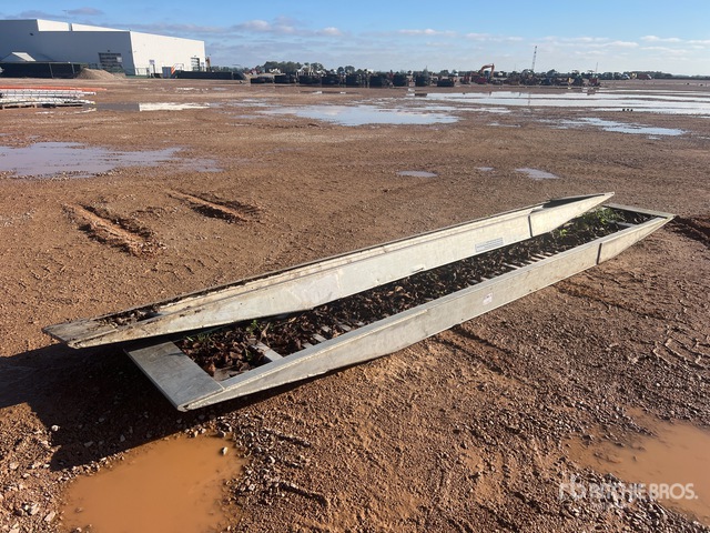 2011 GS AVS 200 MR Rampes En Aluminium Ramps Aluminium | Ritchie Bros ...