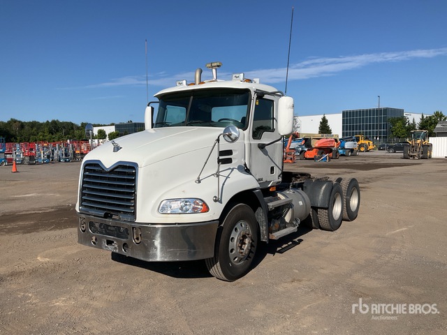2009 Mack CXU613 6x4 Pinnacle T/A Day Cab Truck Tractor | Ritchie Bros ...