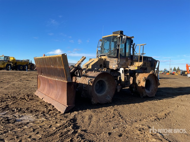 2006 Cat 816F Landfill Compactor | Ritchie Bros. Auctioneers