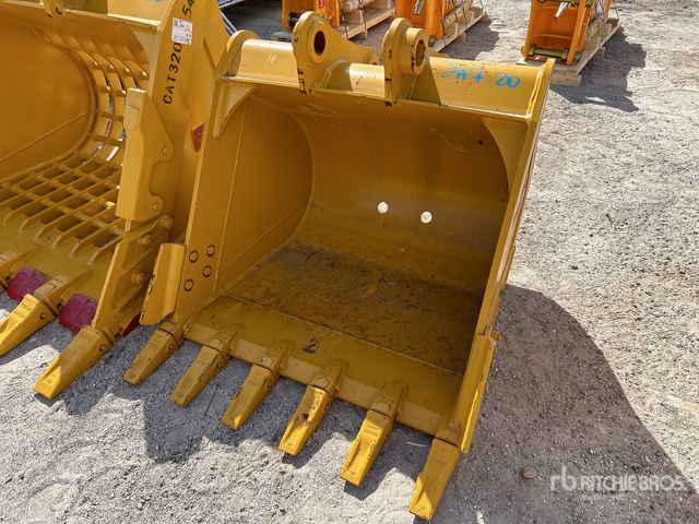 Teran BKT31242 42 in 0.76 cyd Digging Excavator Bucket - Fits Cat 312 ...