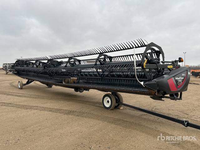 2022 MacDon FD145 45 ft Flex Draper Combine Header | Ritchie Bros ...