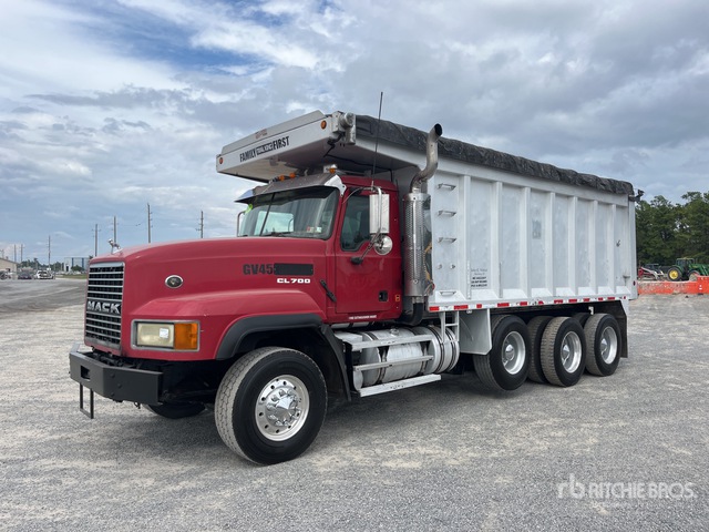 2007 Mack CL733 8x4 Tri/A Dump Truck | Ritchie Bros. Auctioneers