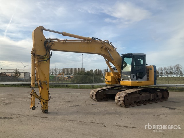 Komatsu PC228 Tracked Excavator | Ritchie Bros. Auctioneers