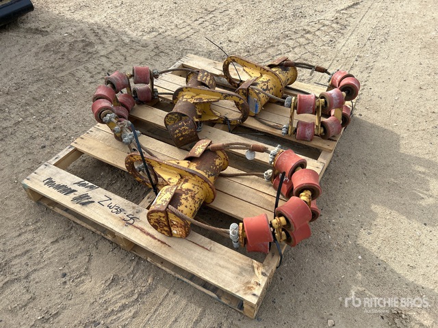 Quantity of (3) Proline 3 in - 12 in Pipe Rolli Cradles | Ritchie Bros ...