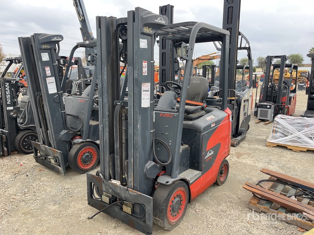 2018 Linde E25C 3175 lb Montacargas Eléctrico | Ritchie Bros. Auctioneers
