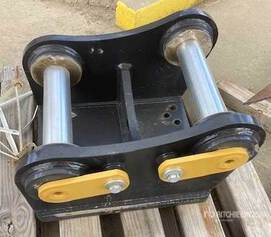 Cat CB Mounting Bracket in Springfield, Illinois, United States (Asia ...