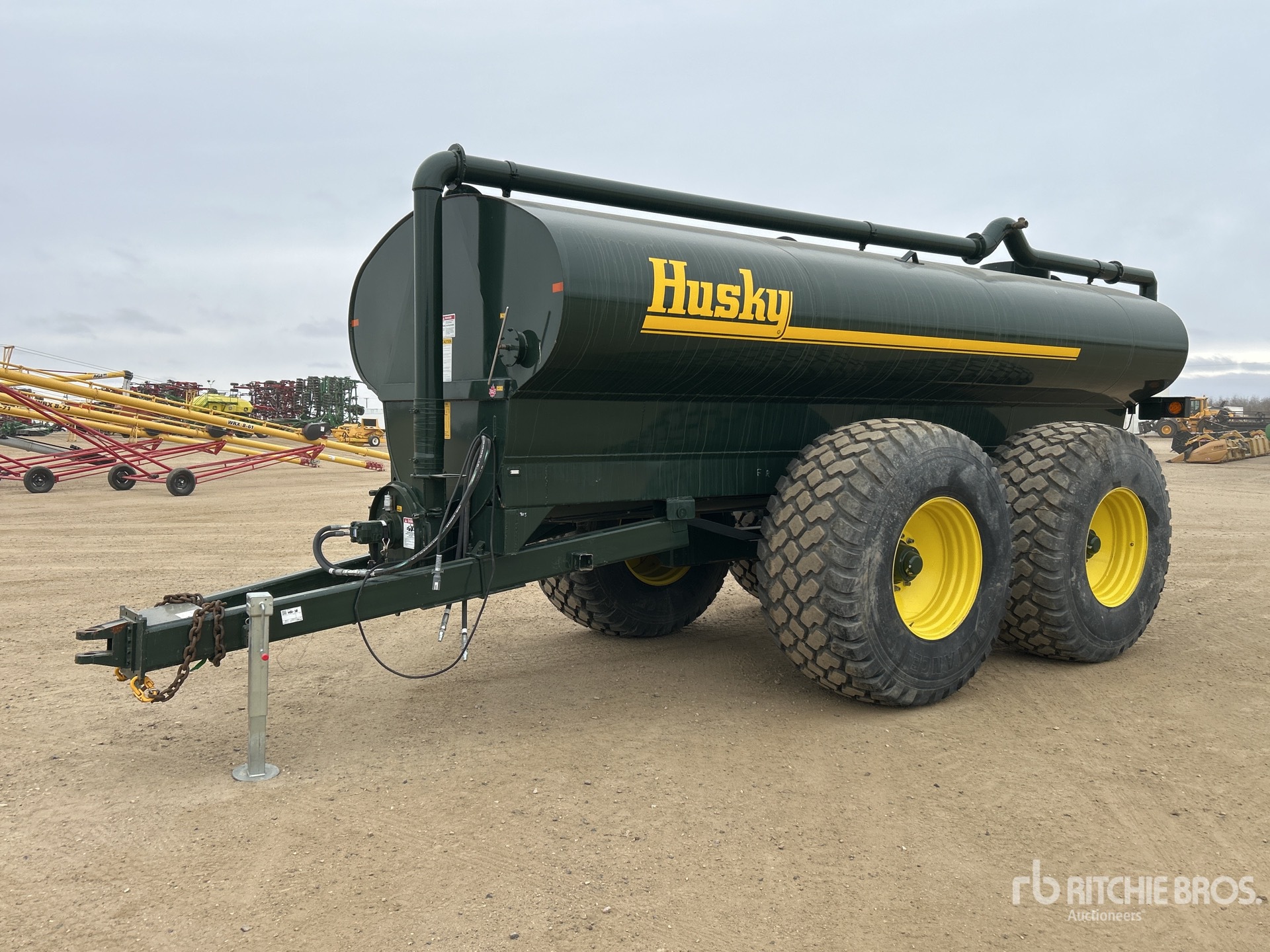 2022 Husky Slim Line T/A Liquid Manure Spreader | Ritchie Bros. Auctioneers