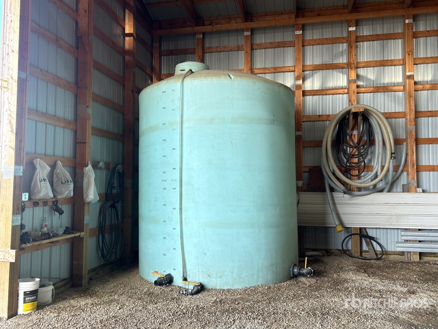 6000 US gal Poly Water Tank | Ritchie Bros. Auctioneers
