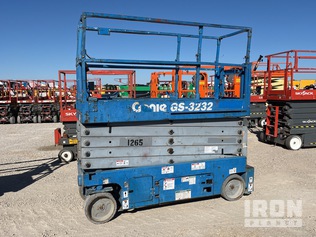 2016 Genie GS-3232 Electric Scissor Lift in Morris, Illinois, United ...