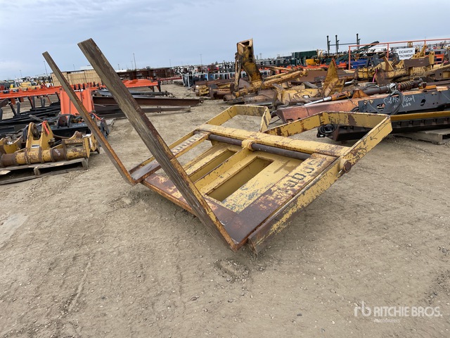 52 in Wheel Loader Forks - Fits Cat 950B | Ritchie Bros. Auctioneers