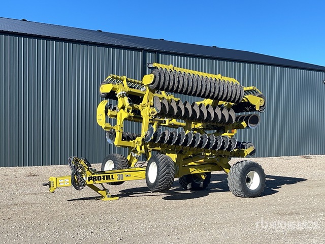 2022 Degelman Pro-Till 30 ft High-Speed Disc | Ritchie Bros. Auctioneers