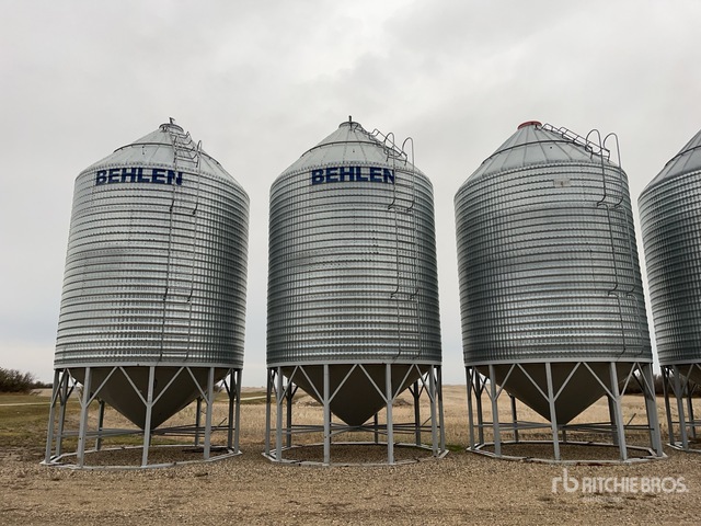 Behlen +/- 3500 bu 4 Ring Hopper Contenedor de grano | Ritchie Bros ...