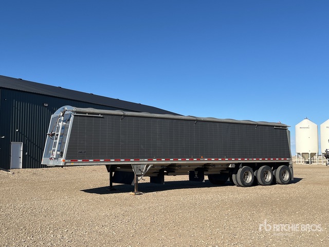 2021 Wilson Commander DWH-650CGM 45 ft Tri/A Grain Trailer | Ritchie ...