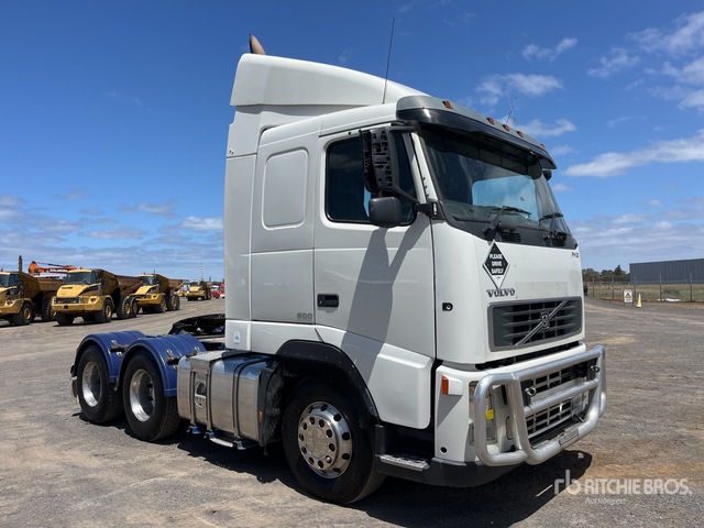 2003 Volvo FH12 6x4 T/A Sleeper Truck Tractor | Ritchie Bros. Auctioneers