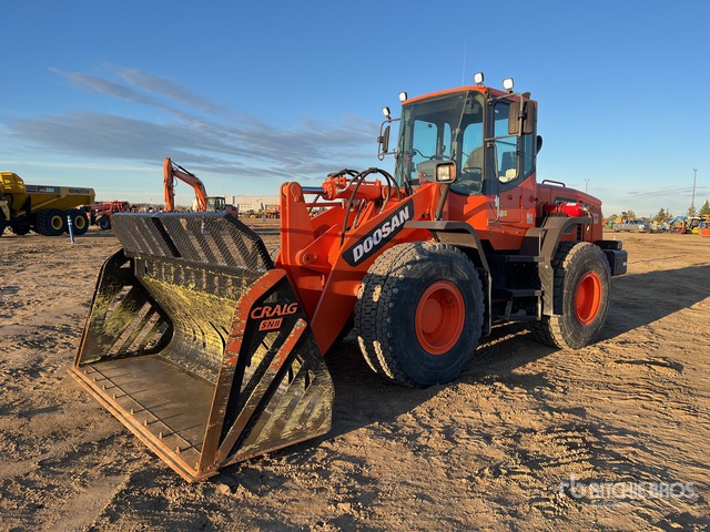 2009 Doosan DL220 Wheel Loader | Ritchie Bros. Auctioneers