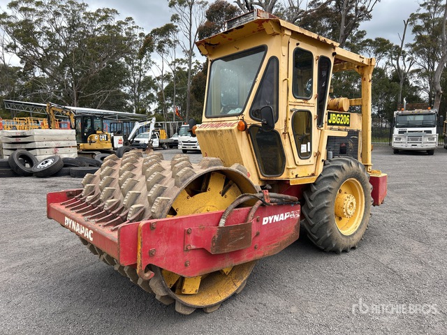 Dynapac CA15PD Padfoot Drum Compactor | Ritchie Bros. Auctioneers