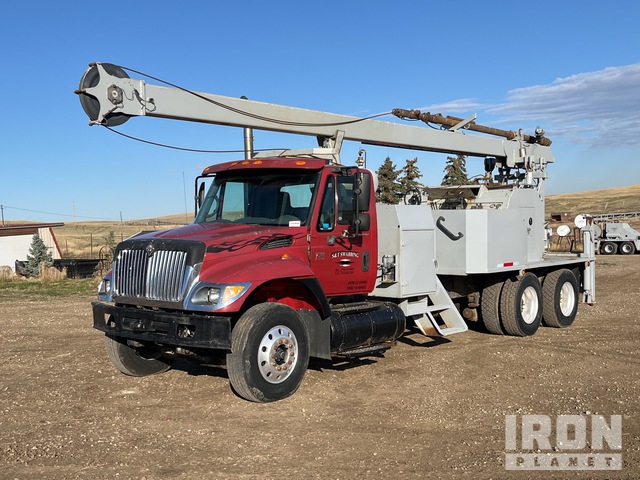 S&T Swabbing 6287 on 2004 International 7500 6x4 Swab Rig | Ritchie ...