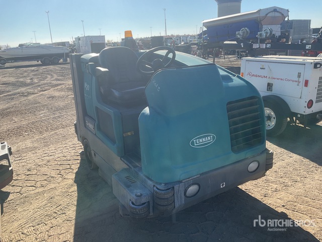 Tennant M20 Ride-On Floor Sweeper | Ritchie Bros. Auctioneers