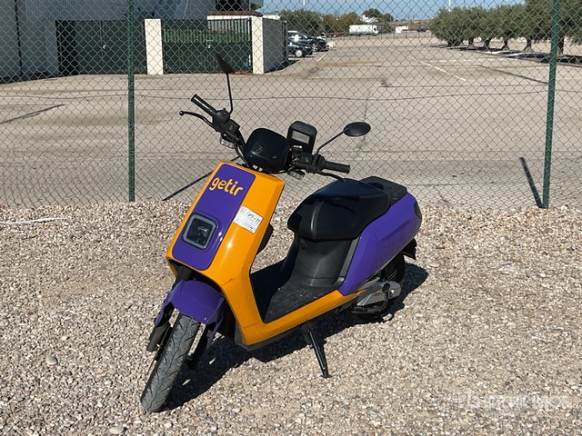 2021 Urban Electric Motors LX05 Scooter | Ritchie Bros. Auctioneers