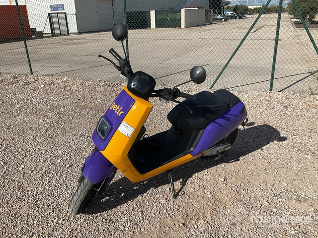 2021 Lvneng LX05 Electric Scooter | Ritchie Bros. Auctioneers