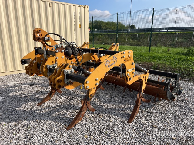 2017 Moro Aratri Spider 5M250 Ston Subsoiler | Ritchie Bros. Auctioneers